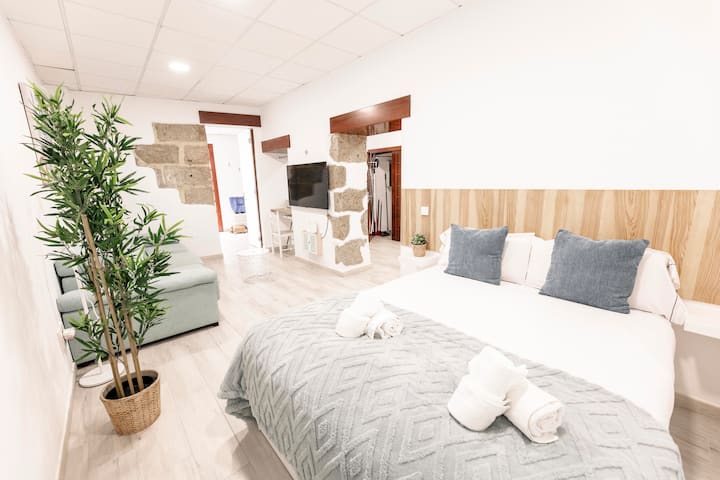 Colonial Stone Apartment - Gran Canaria