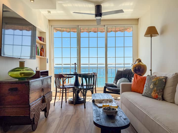 Infinity Postiguet. Living Boutique Facing The Sea - Alicante