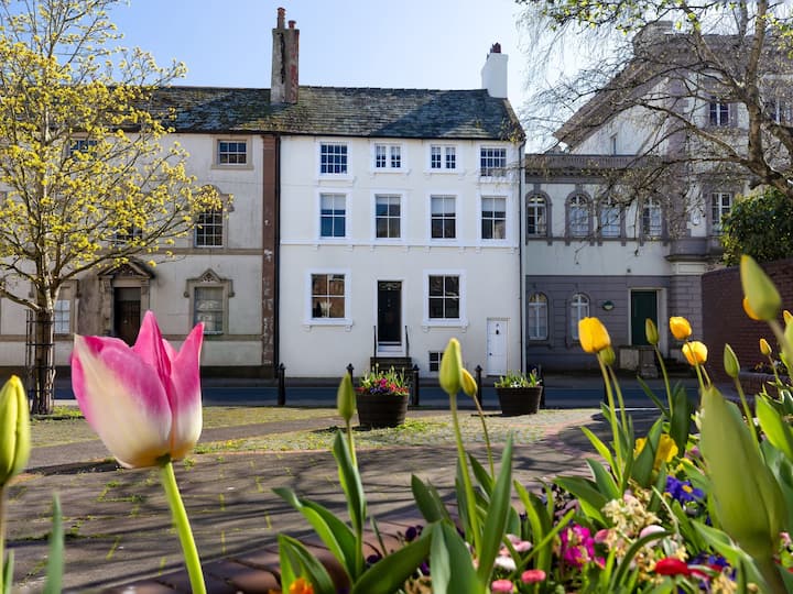 The Admiral's Home - St Bees