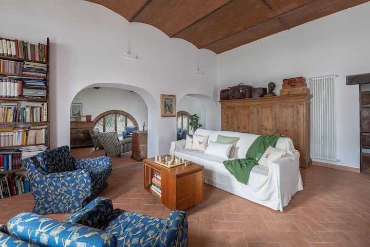 Villa Marta: Tuscan Oasis With Pool - Italy