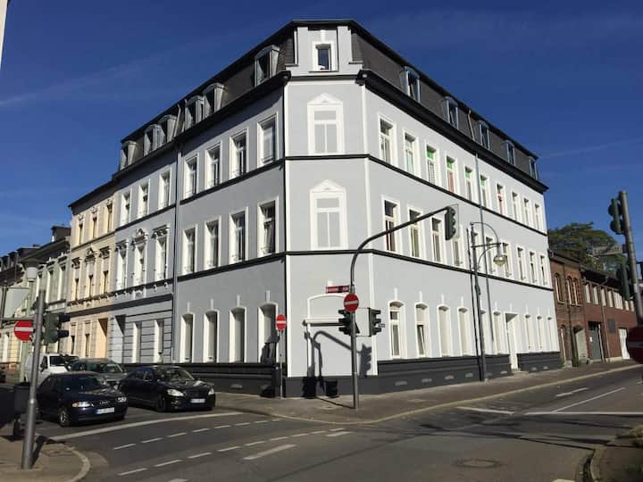 Top Lage: Gemütliche 45 Qm Stadtwohnung In Krefeld - Krefeld