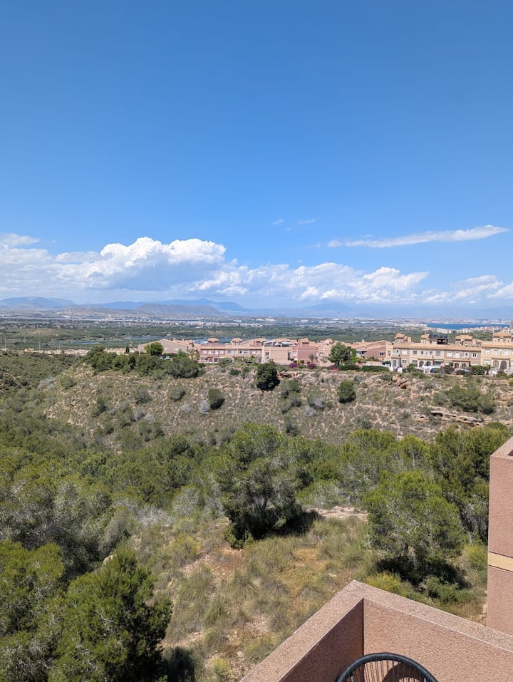 Spacious 3-bedroom Home With Pool And Parking - Tabarca