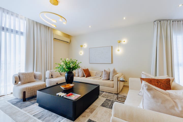Crane Homes 2 Bed: Pool, City View, 5 Minutes Town - Tanzania