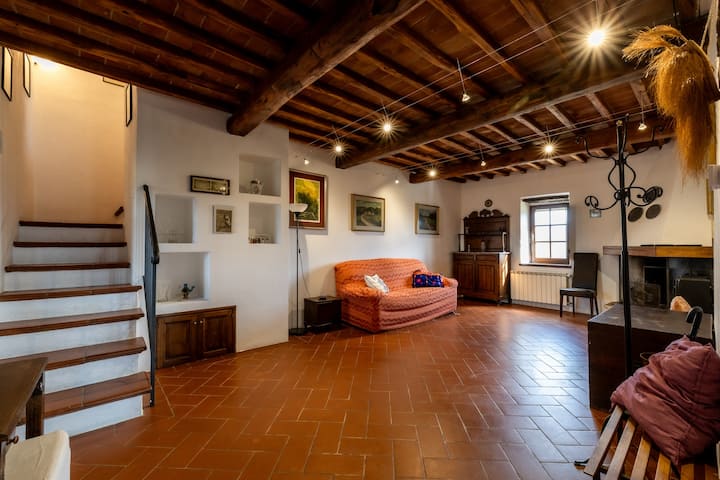 Guesthost - Chianti Charming Apartment With Pool - Italy