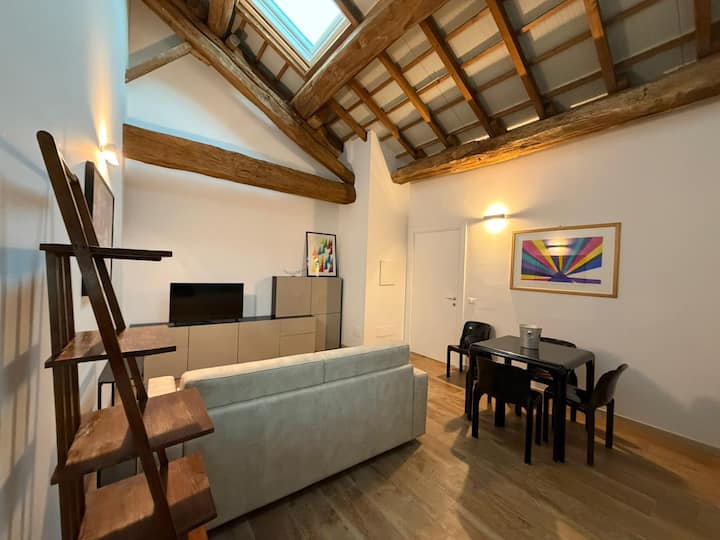 El Doss 705, Charme Unito Al Comfort Moderno. - Lodi