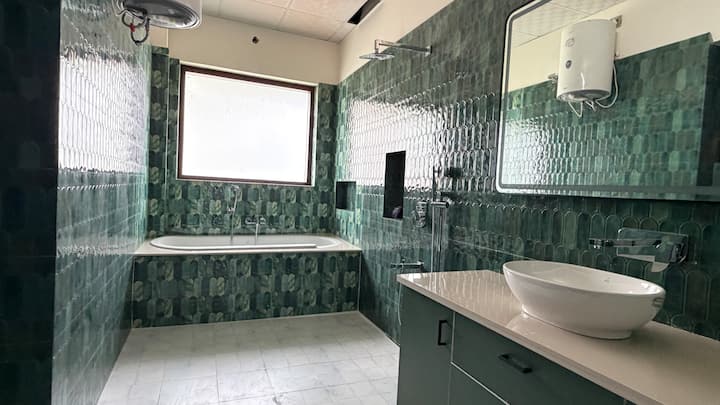 Gufa - Your Base For Tiger Spotting In Corbett - Ramnagar