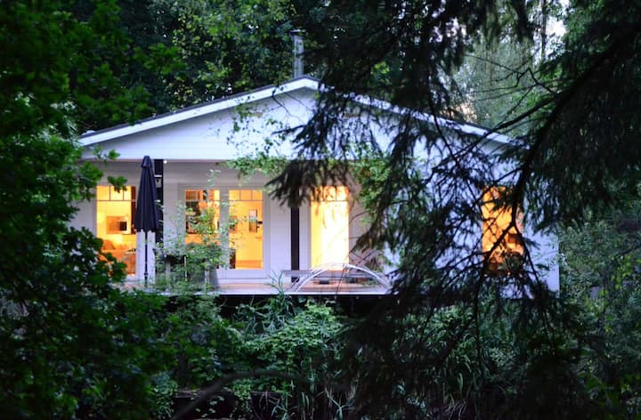 Lakehouse, Komt Tot Rust Op Een Geweldige Plek! - Lier