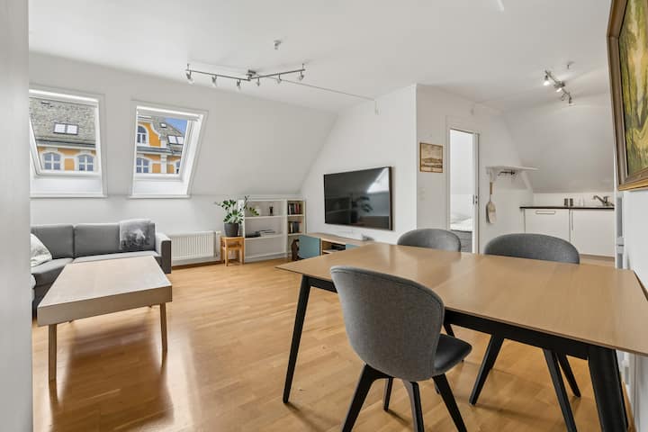 Sentral Leilighet | Heis | Kort Vei Til Kollektiv - Bergen