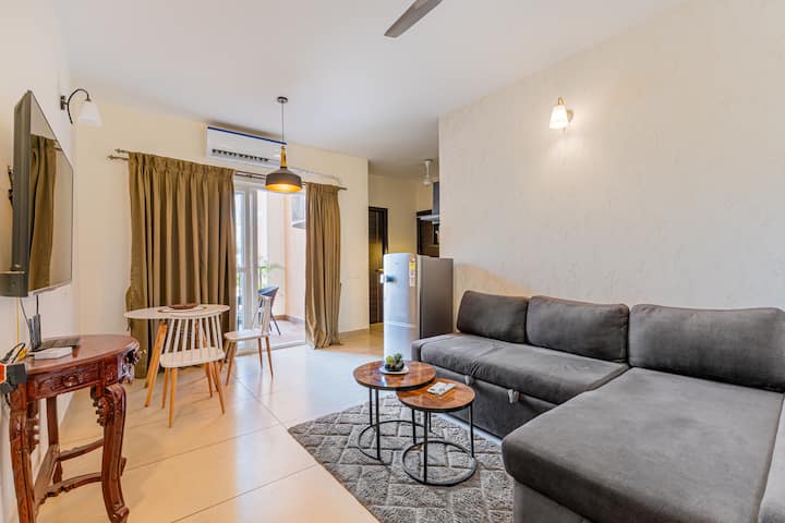 Sereno Pebbles 2 - Cosy 1bhk W/pool, Gym, Games - Goa