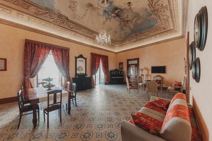 Amorini · Palazzo Storico Nel Cuore Di Cefalù - Cefalù