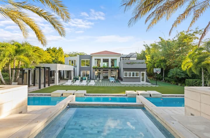 Dorado Beach Large Home For Rent - Dorado