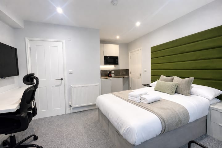 All En-suite Luxury Home |Contractors | Families - 韋靈伯勒