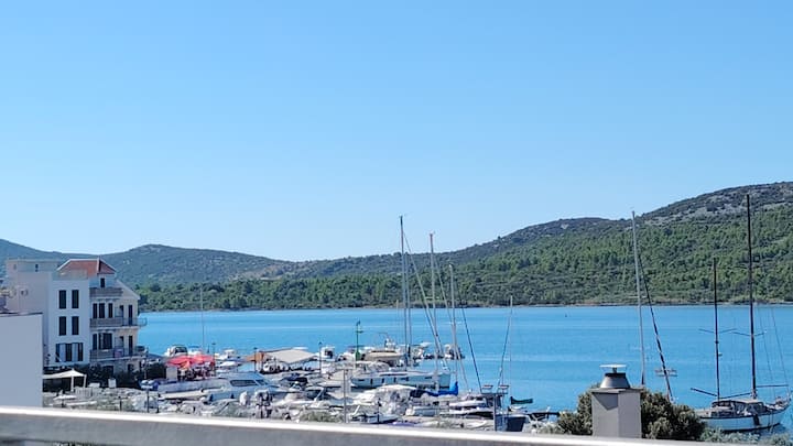 Apartman A2 - Tisno