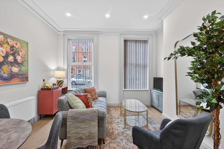 Modern 2-bed Belfast City Centre Apartment - Belfast