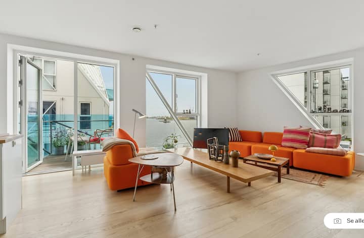 Ocean Front Home With 2 Bedrooms And Balconies . - Aarhus