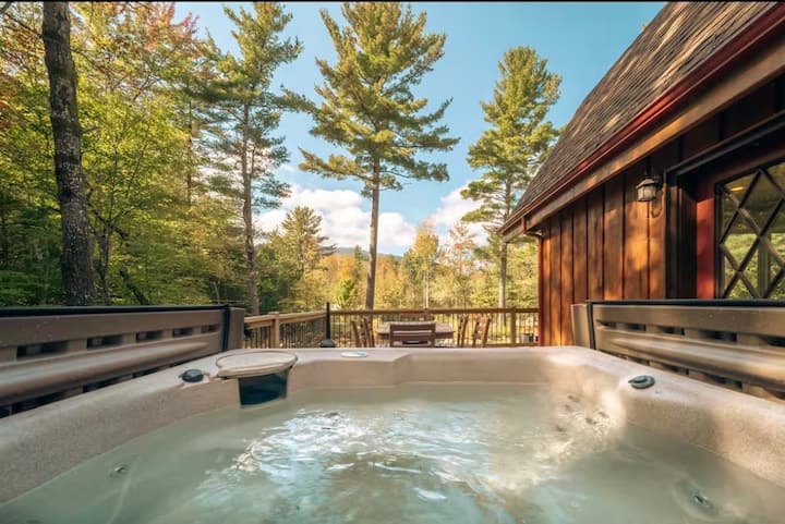 Peaceful Dog Friendly Adk Whiteface Chalet Getaway - Wilmington, NY