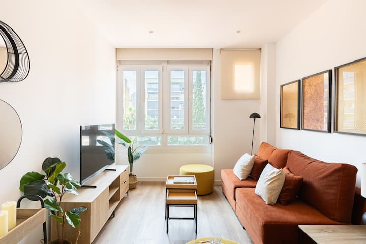 3 Bedroom Apartment Located In Eixample - La Floresta