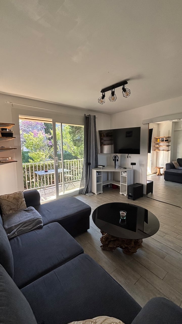 À 5 Min De La Mer, Central Animé. Cosy Et Confort - Six-Fours-les-Plages