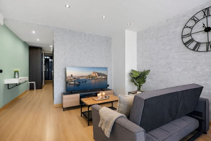 Bright & Stylish / Ac / Wifi / Alicante Center - Alicante