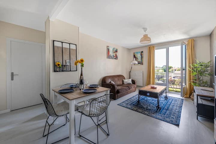 Confort & Cosy | Parking Gratuit | Lyon | Eurexpo - Meyzieu