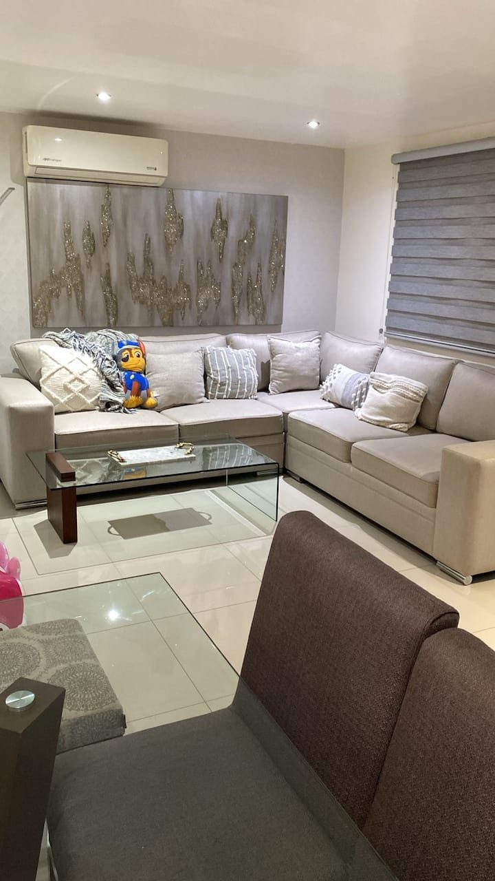 Residencia Apodaca Cerca De Aeropuerto/ Jacuzzi - Monterrey