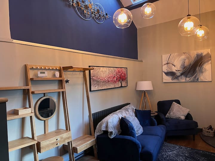 Adults-only Dog Haven: Stars, Fire & Baths - Aberporth