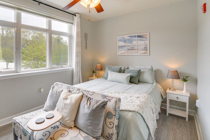 Couple’s Unit W/ Community Perks On Smith Mtn Lake - Smith Mountain Lake, VA