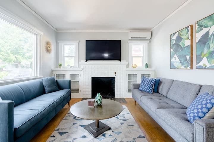 Classic 1920s Alberta Home + 2 Tiny Homes - Portland, OR