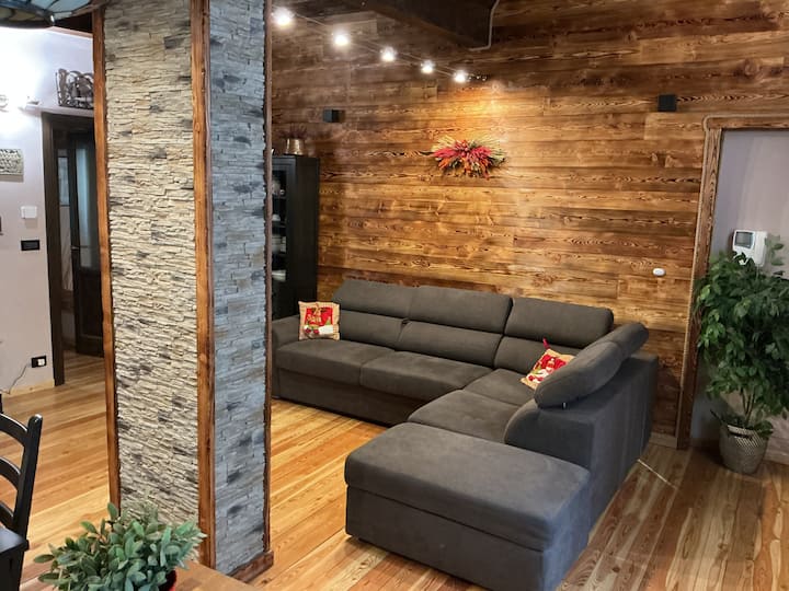 Splendido Appartamento Nel Centro Storico Di Oulx - Oulx