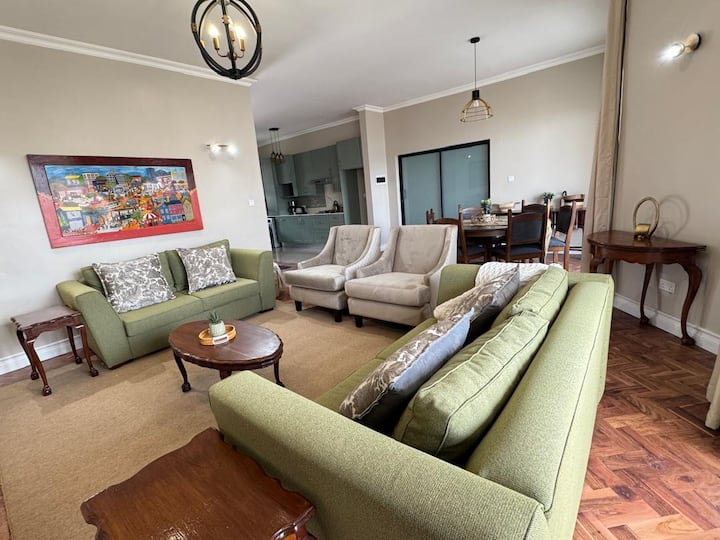 Serene Urban Retreat W/ Self Entry & Fast Wi-fi - Harare