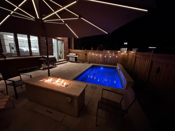 Modern Luxury Retreat W/ Heated Pool Firepit & Bbq - Oshawa
