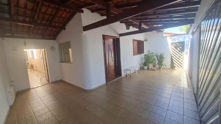 Casa Aconchegante Próxima Ao Shooping Boulevard. - Araxá