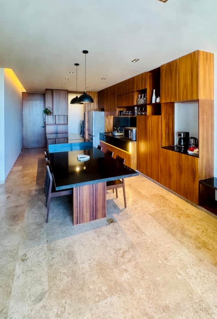 Amazing Penthouse | Pool, Bar & Gym | 2br & 2ba - Merida