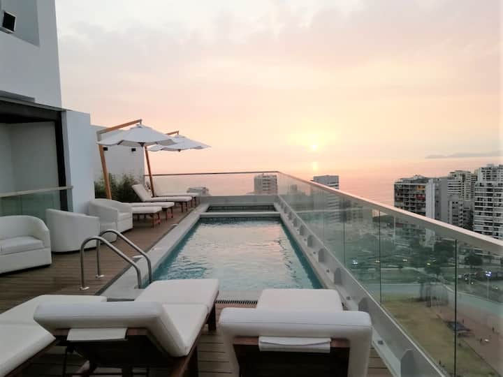 Depa Moderno En Barranco | Terraza + Piscina + Gym - Peru