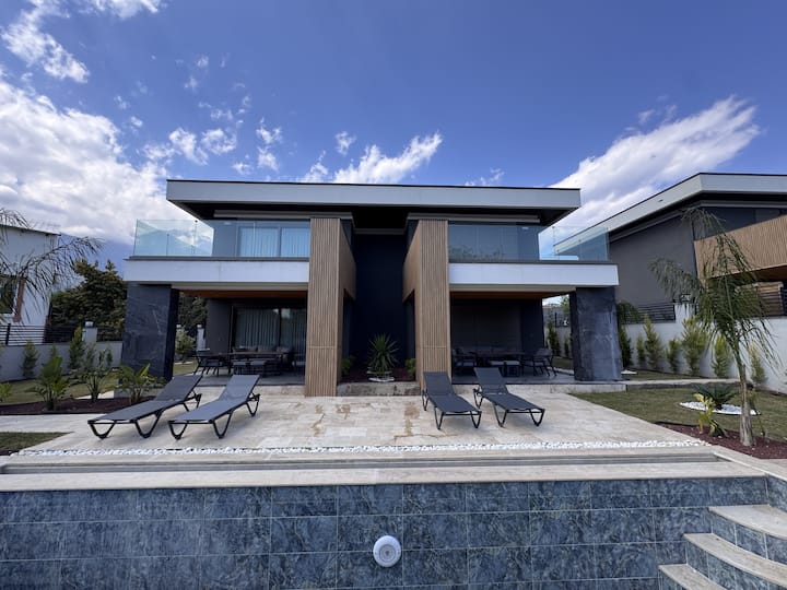 Denize Yakın, Sessiz Ve Güvenli Konaklama - Tekirova