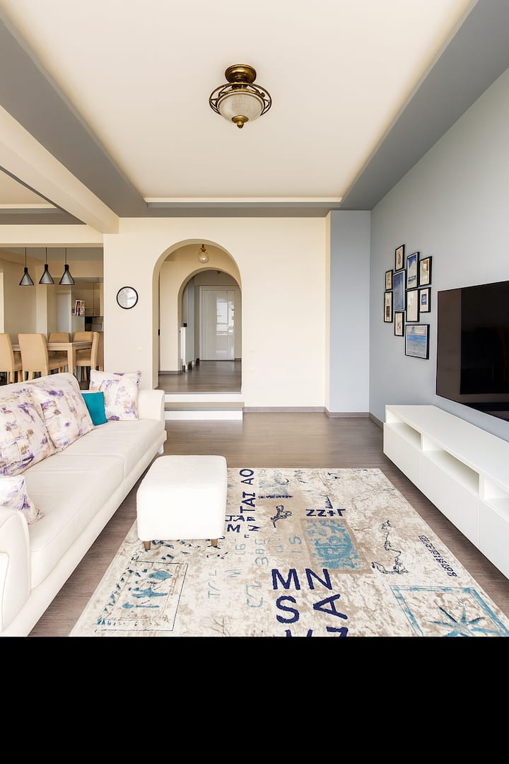 Spacious Triplex Villa Near Freeway With Seaview - Selimiye