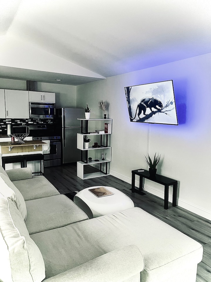 Modern Elegance Meets Prime East Bay Location. - Walnut Creek, CA