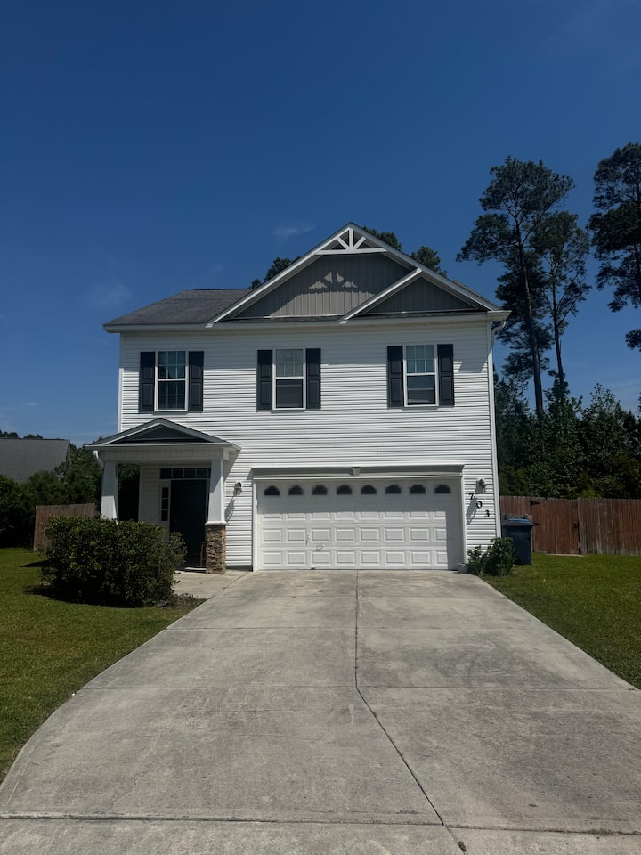 Mon’e Cozy Stay | Carolina Forest Pool Retreat ! - Jacksonville, NC