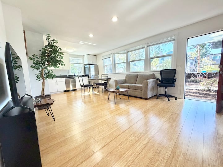 Downtown Menlo Park, 1 Bedroom Apartment W/d Patio - Palo Alto, CA