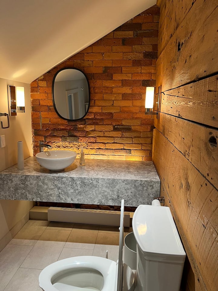 Lake Couchiching – Downtownwaterfront Escape - Orillia