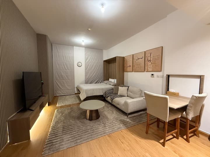 Smooth Cozy Restful - Sharjah