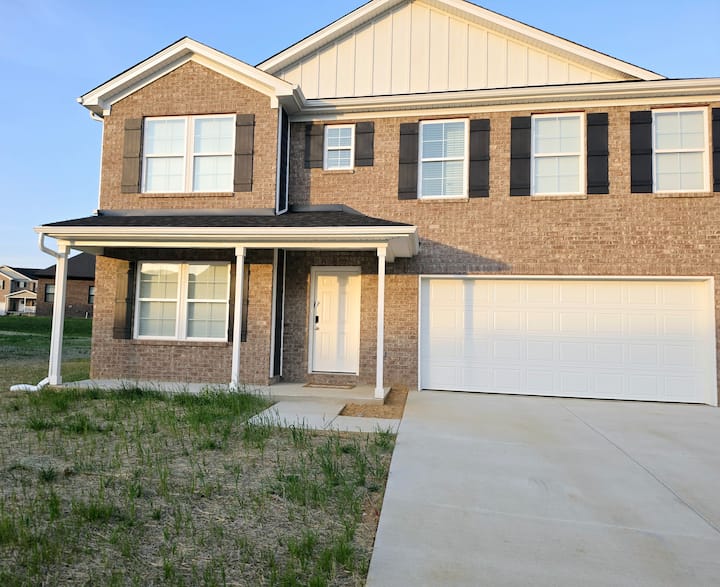 Heart Of E-town 5br Home - Elizabethtown, KY