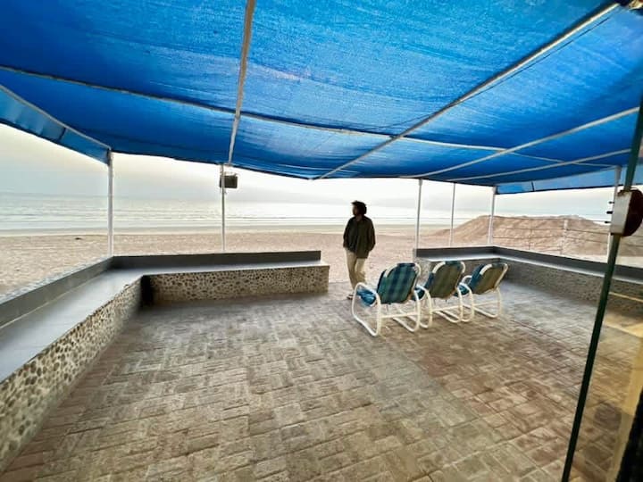 N-119 At Hawksbay Beach - Hawksbay Luxury Huts - Karachi