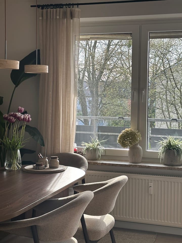 Wunderschöne Wohnung Mit Balkon Und Arbeitszimmer - Detmold