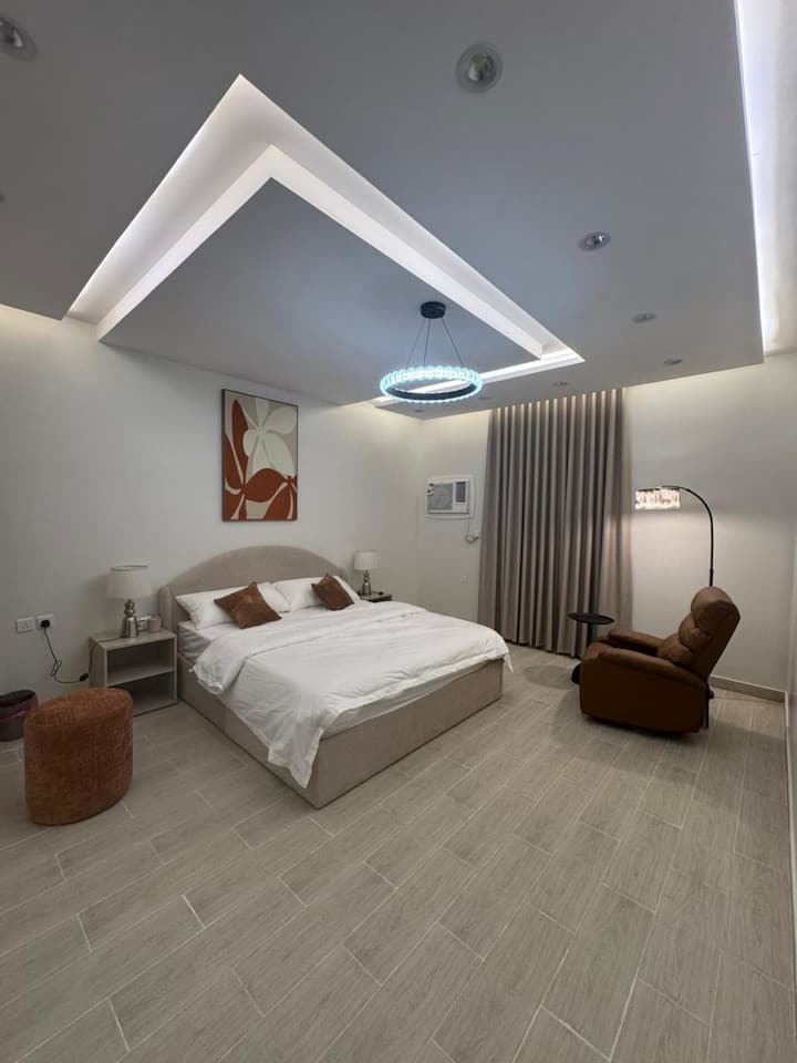 شقه بثلاث غرف نوم وصاله 2 حمام بمطبخ التيسير - Jeddah