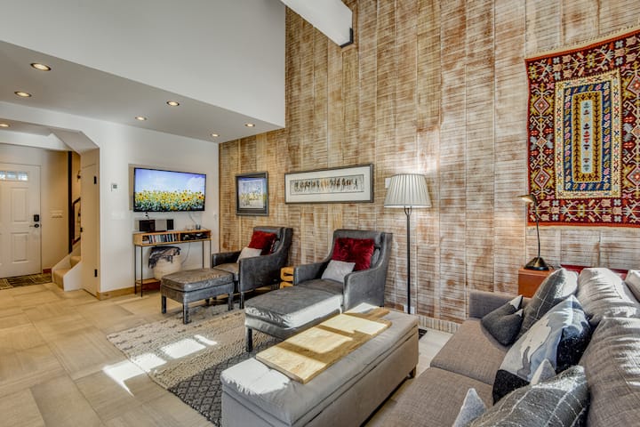 Walk To Main St & Slopes: Ketchum Condo W/ Hot Tub - Ketchum, ID