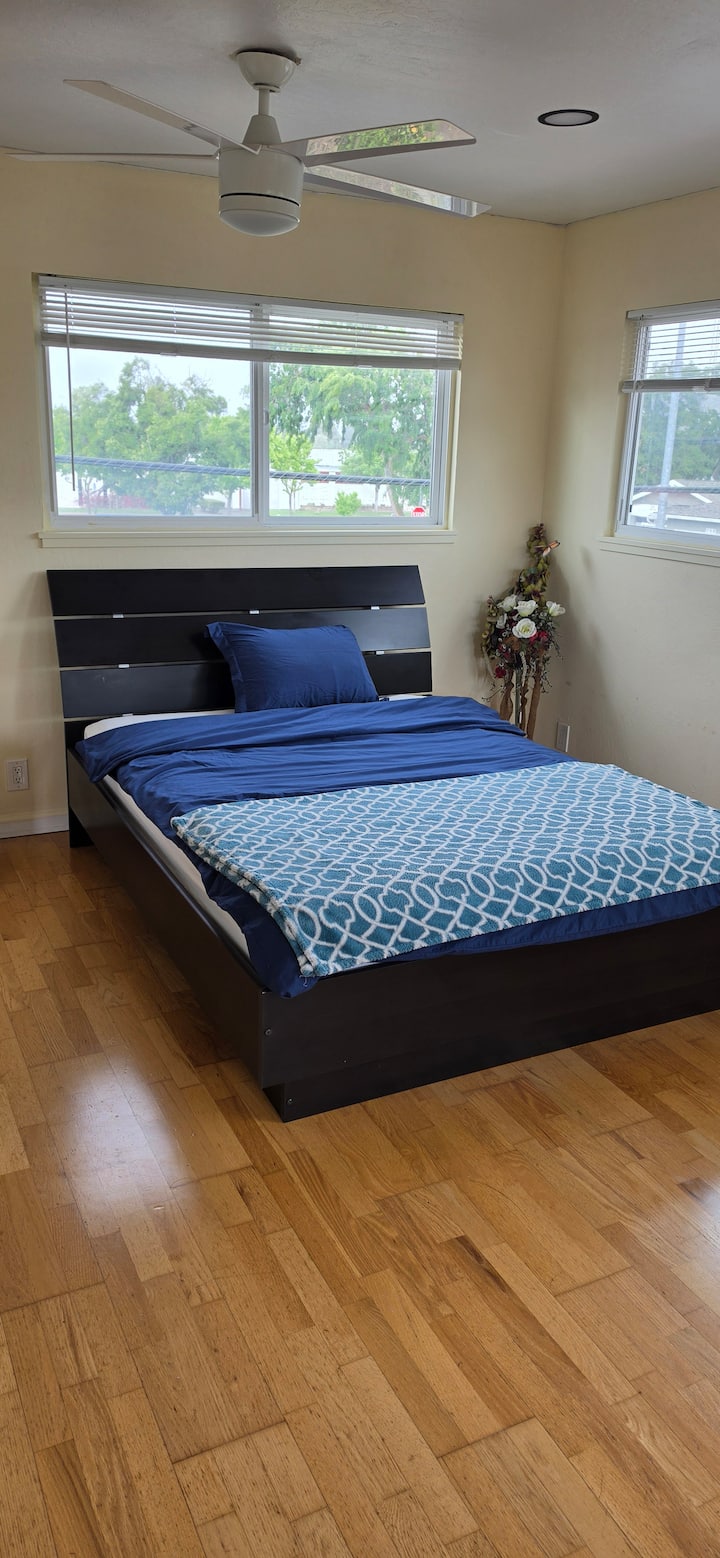 Private Studio Wing | Peace & Quiet In Campbell - Campbell, CA