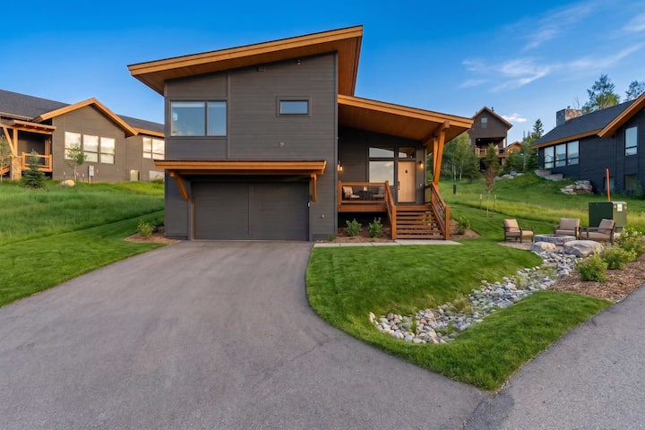 Summit County Gem |  Designer Kitchen + Great View - Summit County, CO