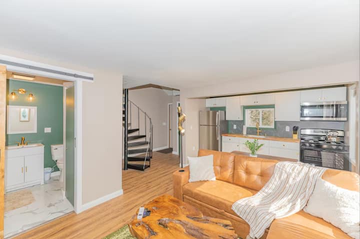 The Treehouse @ 10 Park Place - Saratoga Springs, NY