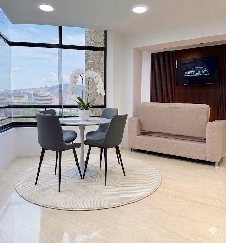 Moderno, Céntrico Y Seguro: Lo Mejor De El Rosal - Caracas